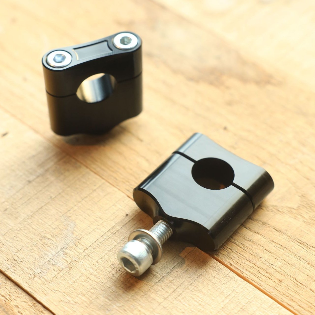 Riser Clamps for 1", 7/8", 1-1/8" Handlebars – Cognito Moto