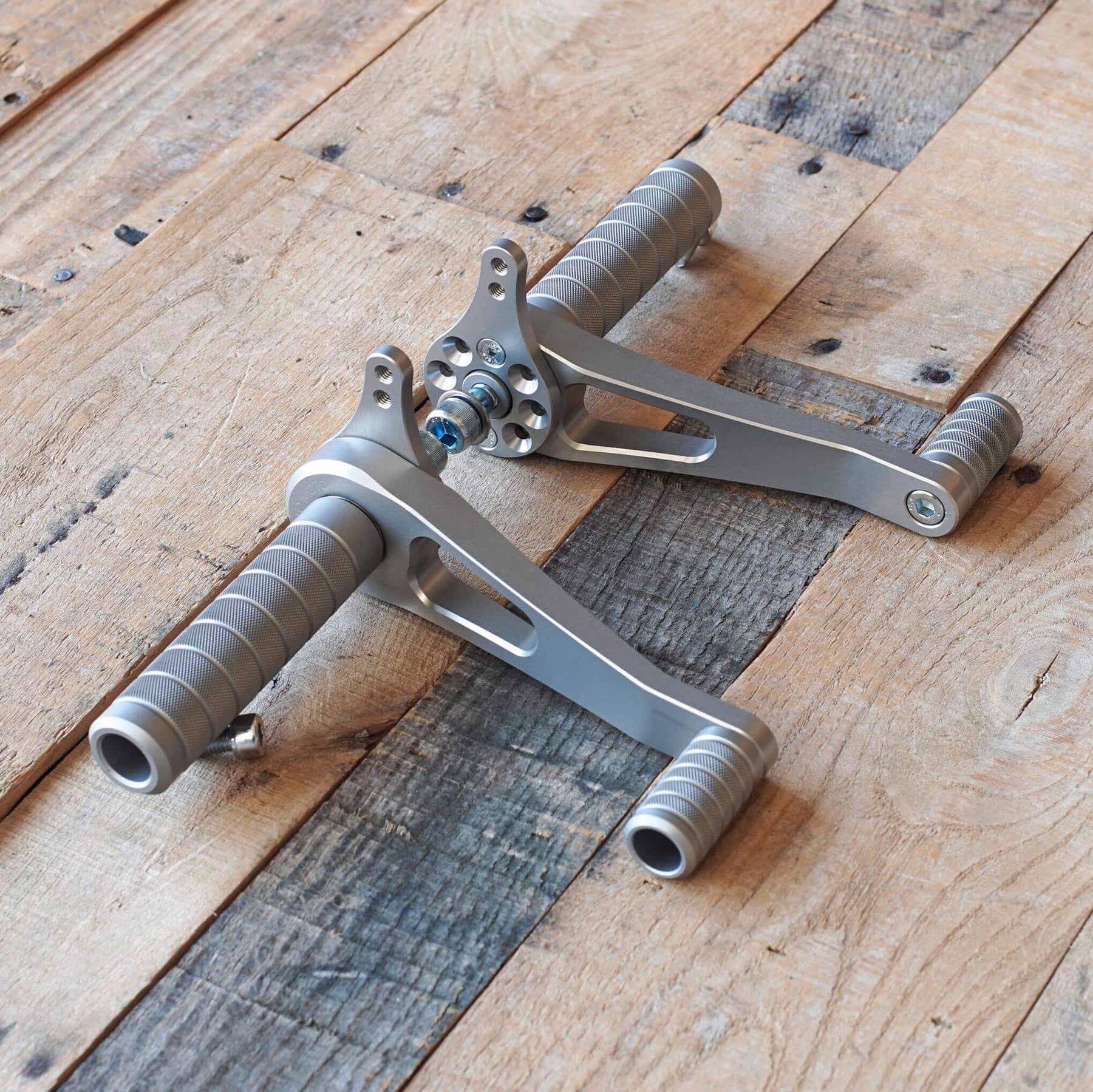 XS650 Rearset kit 1969-1985 – Cognito Moto