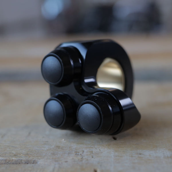 mo.Switch Basic 3 Button, Black, Black Inlay - Cognito Moto