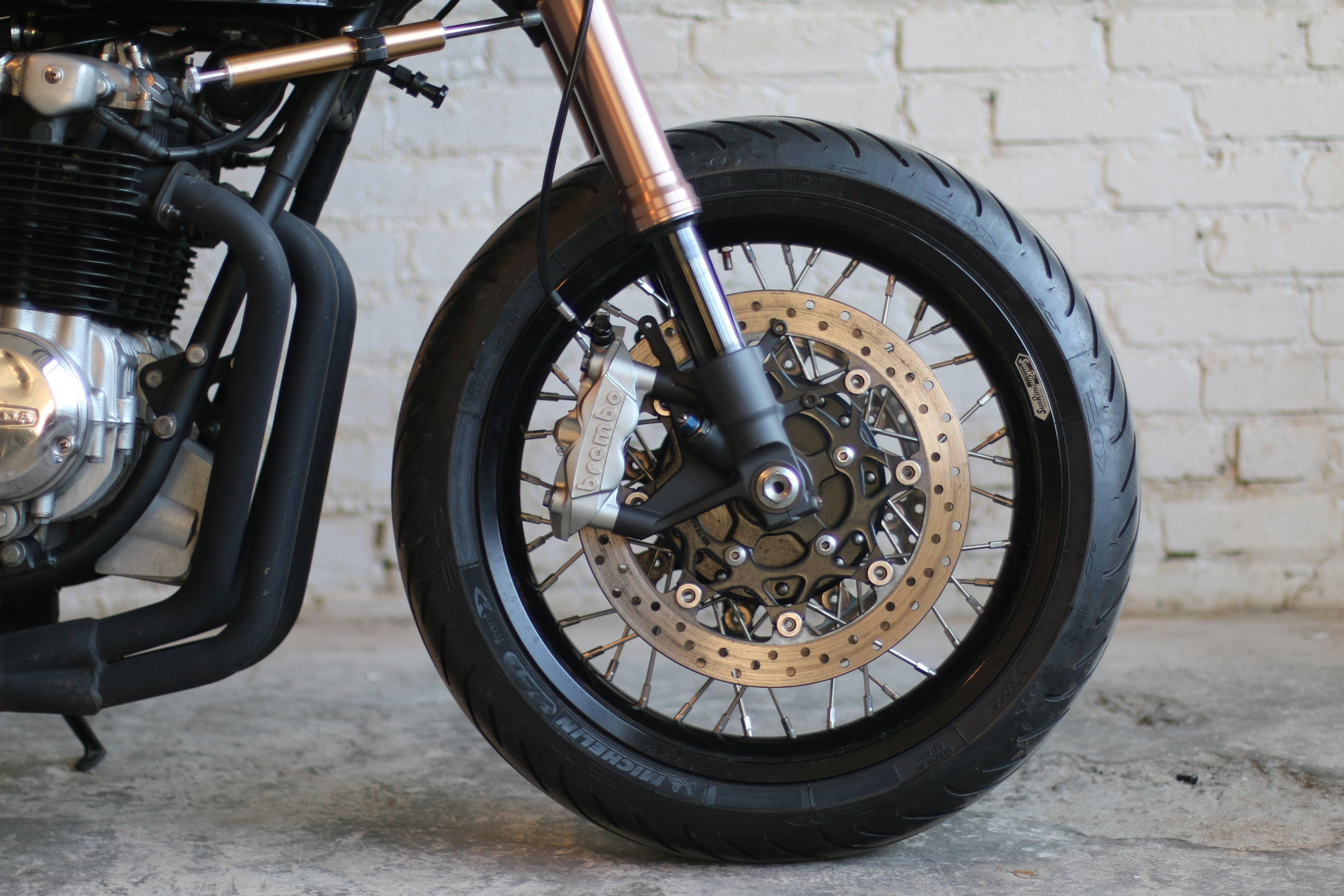 Bolt-on laced wheel for R6 & R1 Fork 1999-2021 (Complete) - Cognito Moto